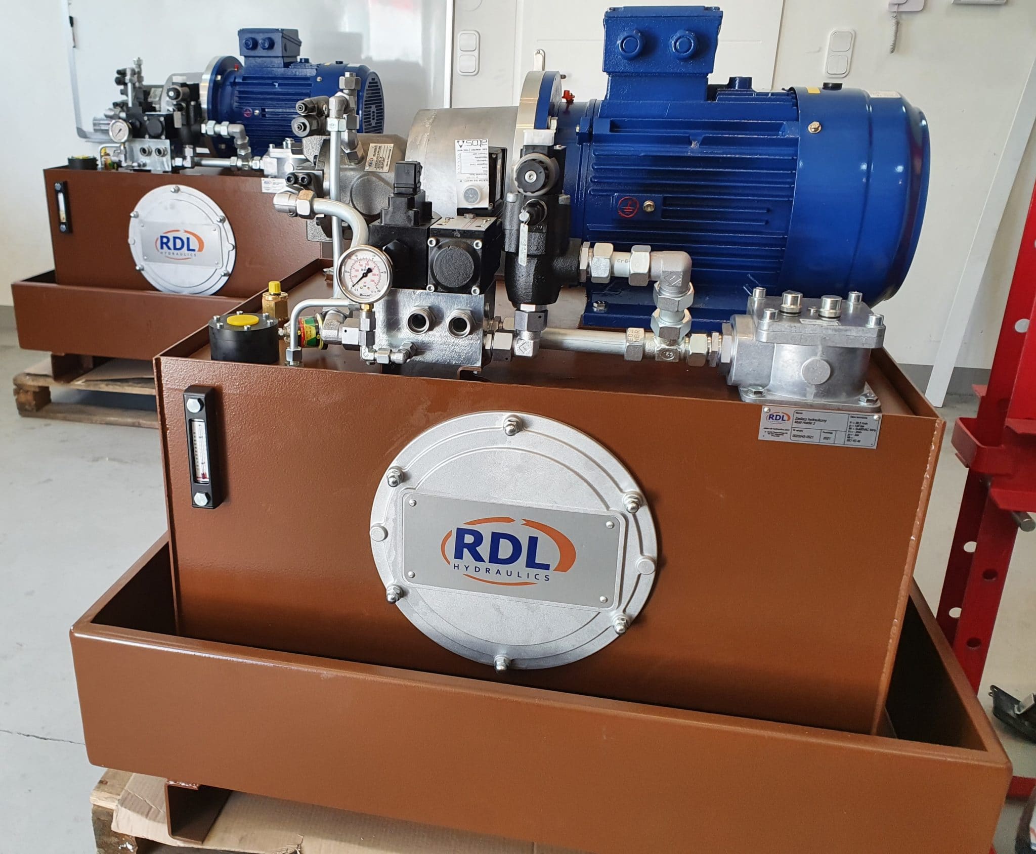 Zasilacze hydrauliczne: szczelne, odporne na korozję, kompaktowe